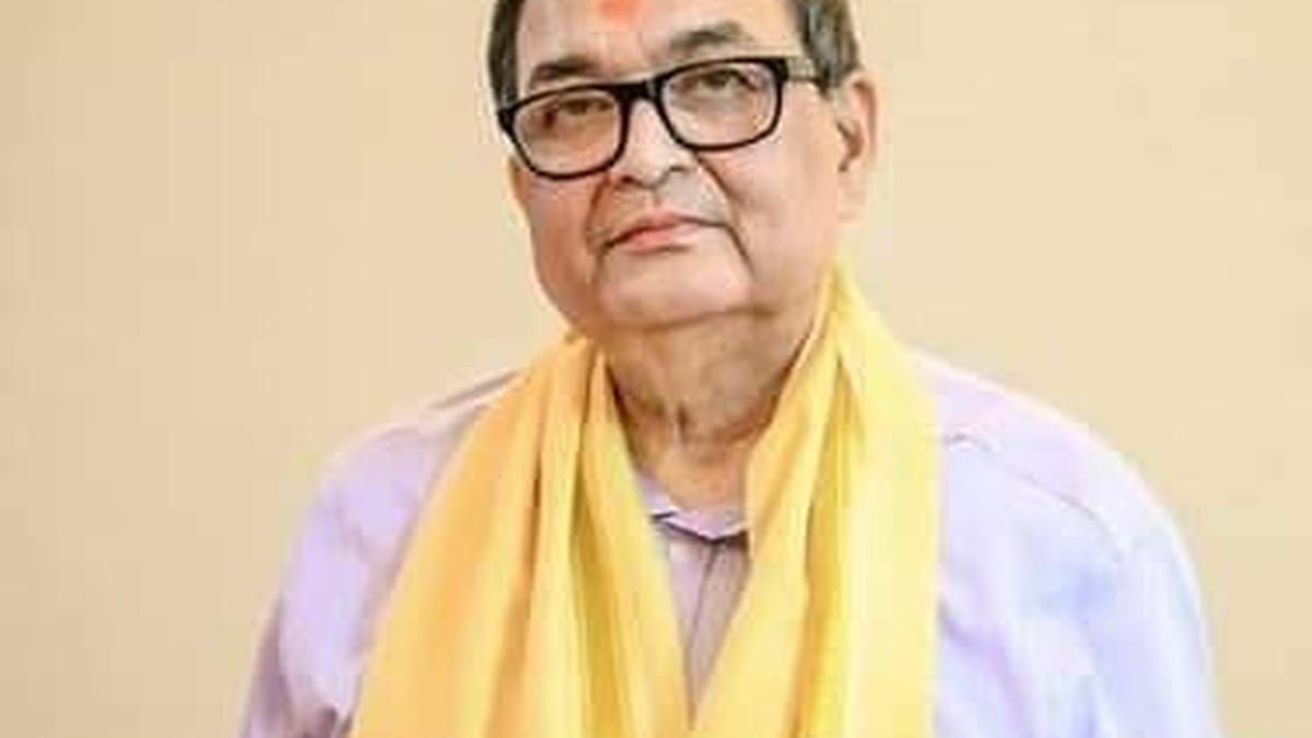 Former IPS officer deputed as OSD on Ayodhya dispute Acharya Kishore Kunal dies of heart attack ...